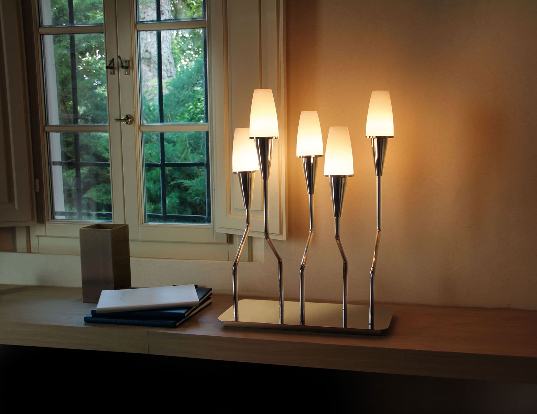 Gio Tavolo Modern Italian Designer Table Lamp in White Glass - Luxury ...