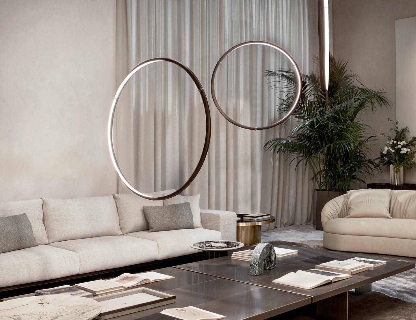 Halo Hanging Light in Bronze Metal | Rugiano | Nella Vetrina